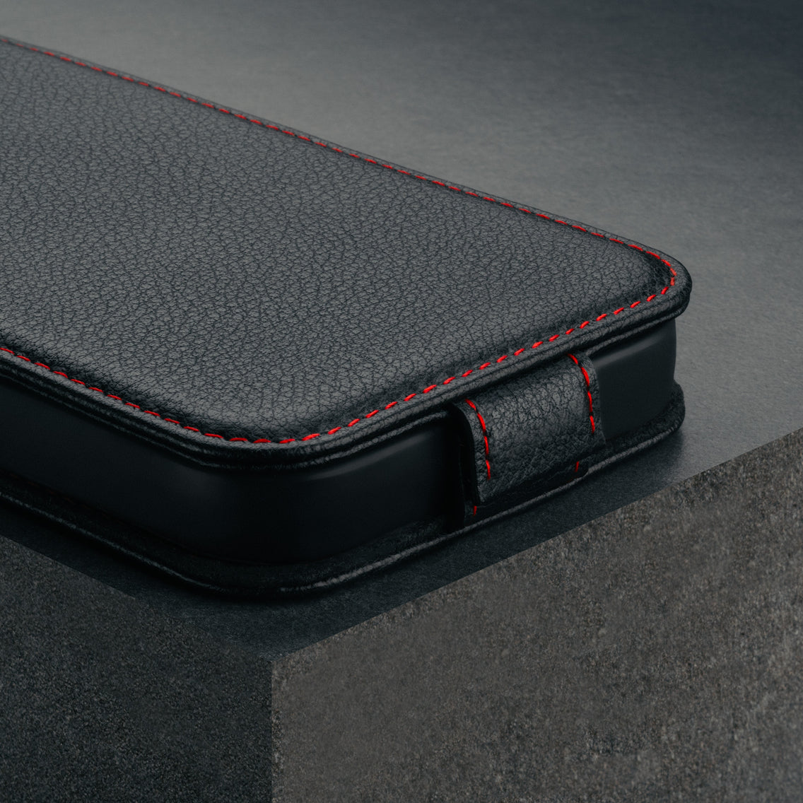 iPhone 16 Pro Max Leather Flip Case (MagSafe Charging) – TORRO