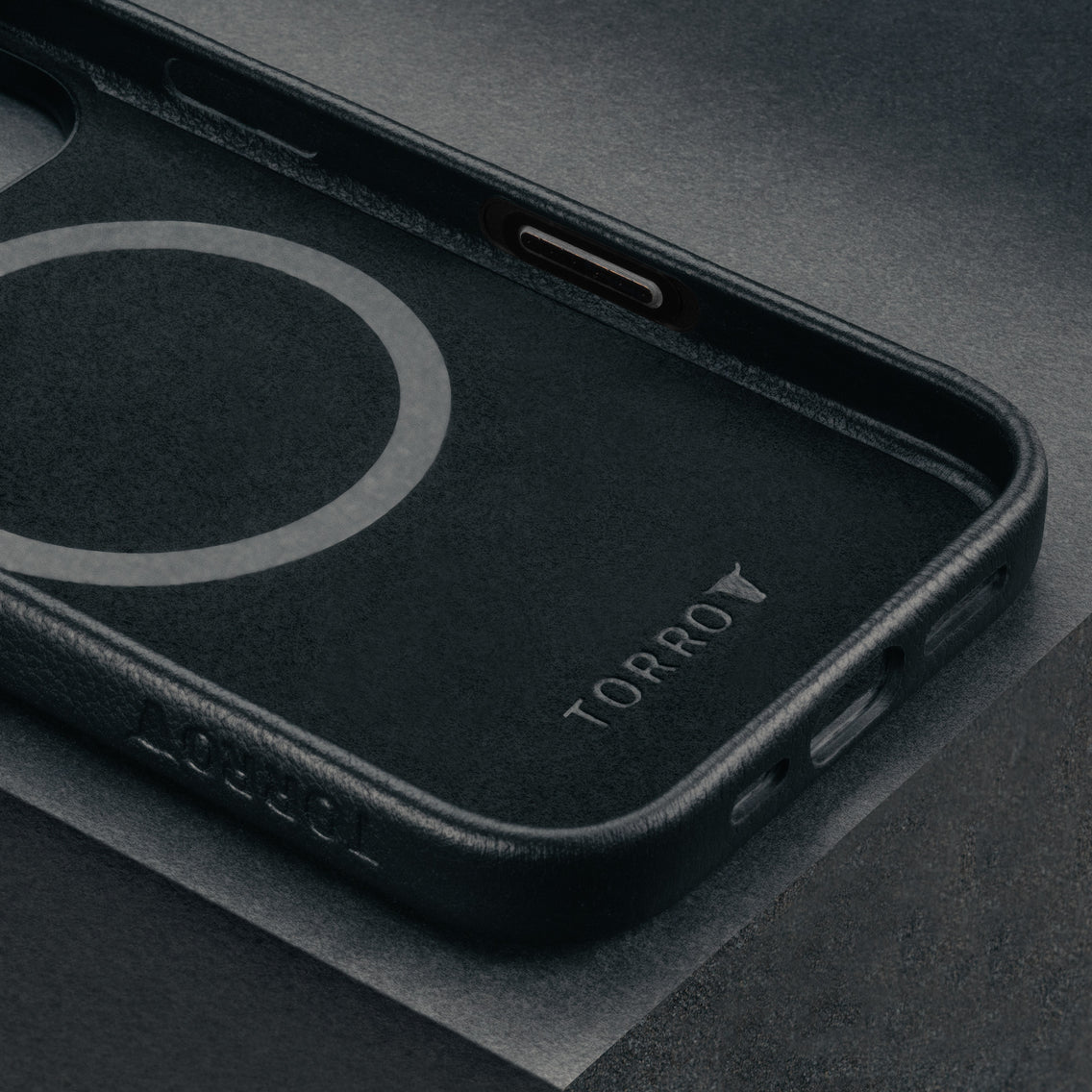 iPhone 16 Pro Max Leather Bumper Case (MagSafe Compatible) – TORRO