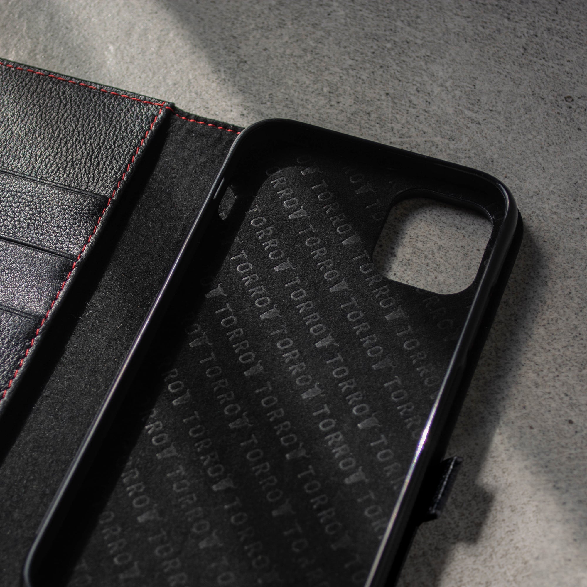iPhone 11 Pro Max Leather Case (with stand function) | TORRO