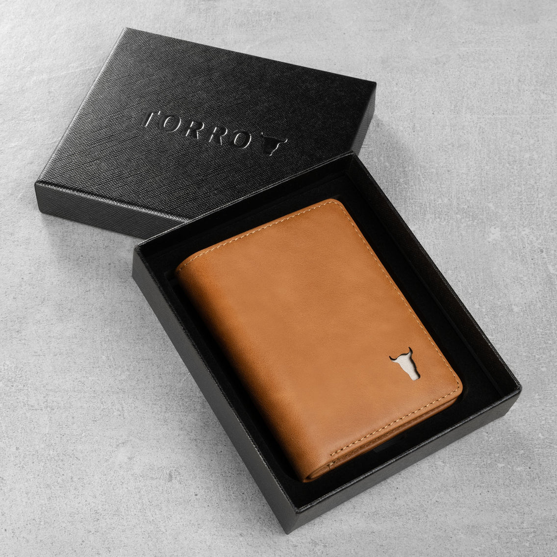 Slim Leather Wallet with RFID Protection - TORRO