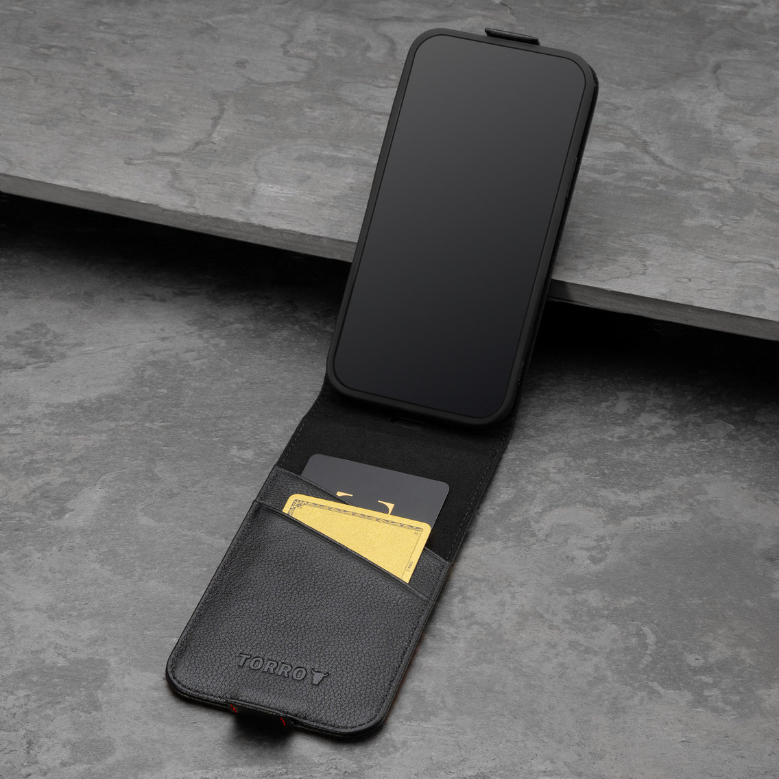 Apple iPhone 12 / iPhone 12 Pro Leather Flip Case | TORRO