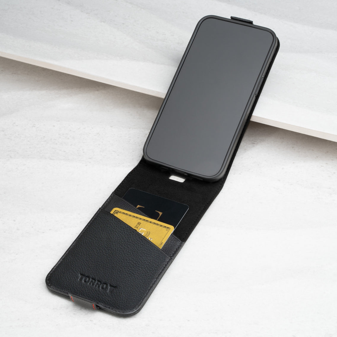 iPhone 14 Leather Flip Case (MagSafe Compatible) - TORRO